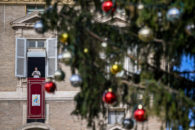 Neues Jahr mit neuer Hoffnung - Kirchen werben für Zusammenhalt - Der Dom
